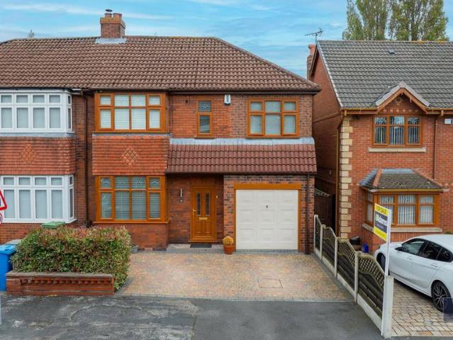 4 bedroom semi detached house for sale