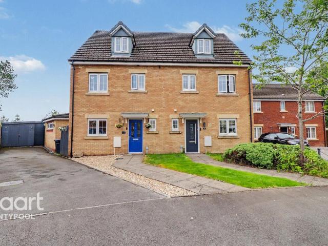 4 bedroom semi detached house for sale