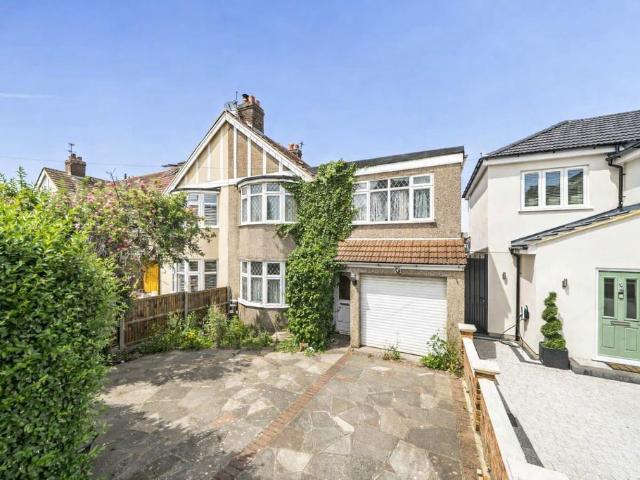 4 bedroom semi detached house for sale
