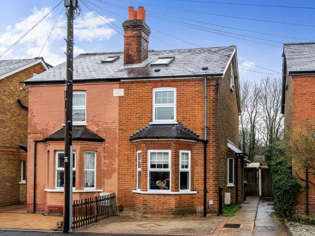 4 bedroom semi detached house for sale
