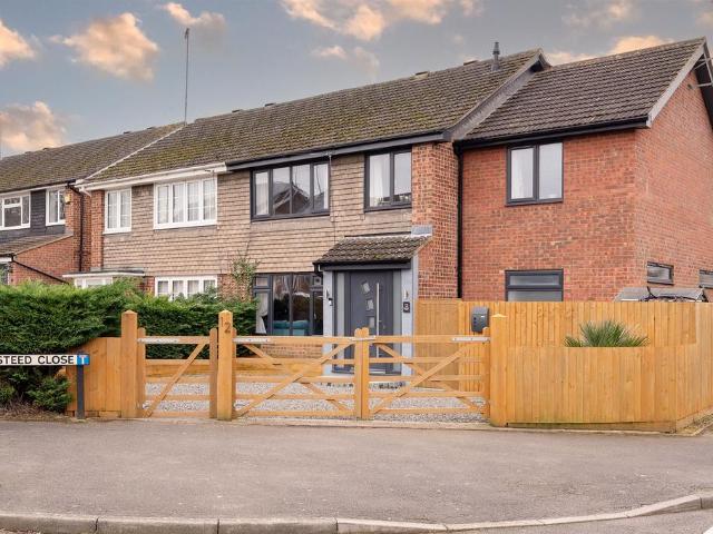 4 bedroom semi detached house for sale