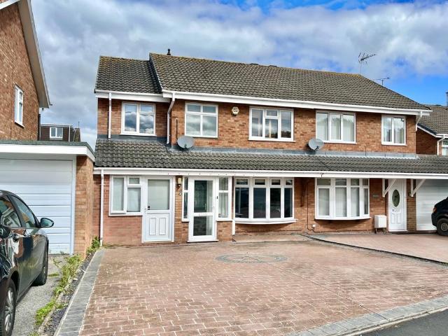 4 bedroom semi detached house for sale
