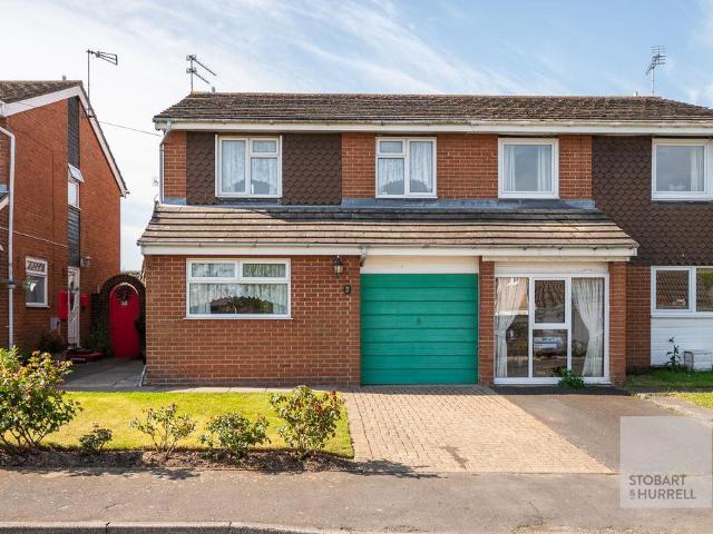 4 bedroom semi detached house for sale