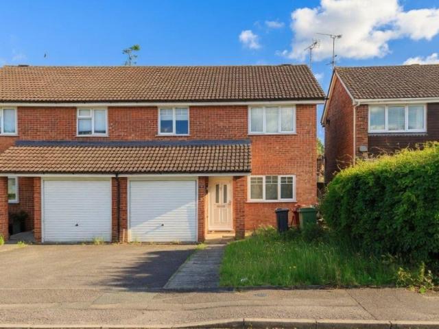 4 bedroom semi detached house for sale