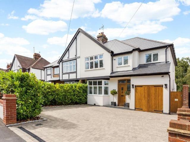 4 bedroom semi detached house for sale
