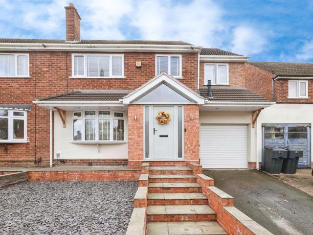 4 bedroom semi detached house for sale