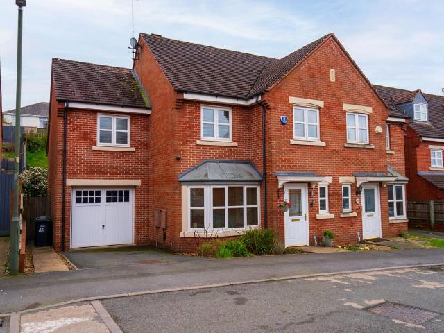 4 bedroom semi detached house for sale