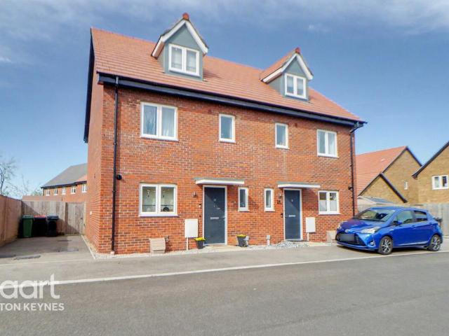 4 bedroom semi detached house for sale