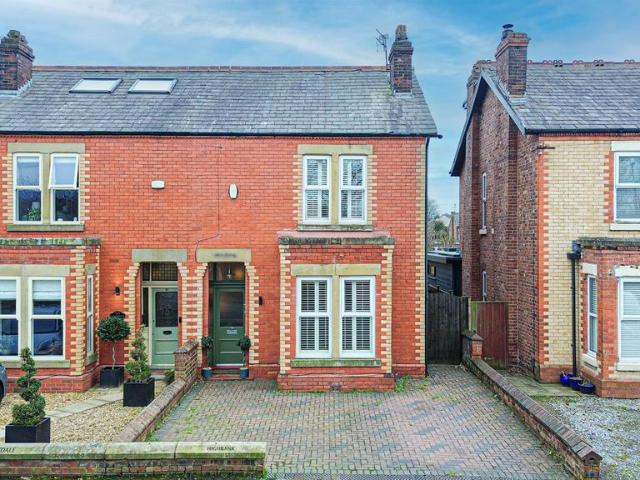 4 bedroom semi detached house for sale