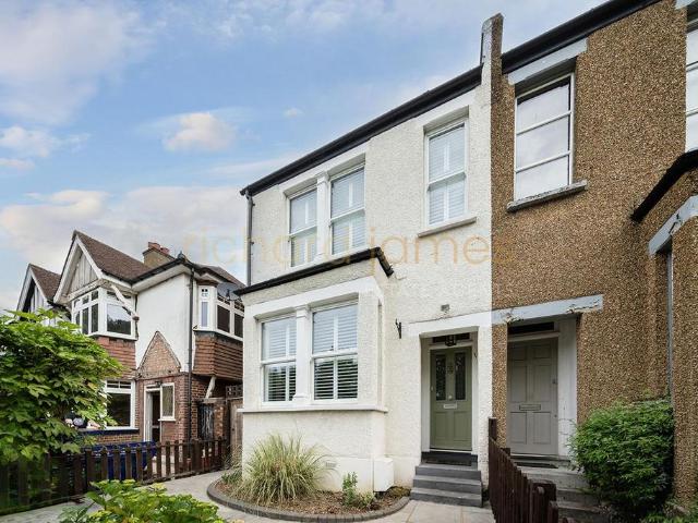 4 bedroom semi detached house for sale
