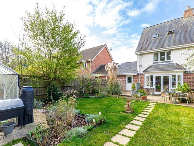4 bedroom semi detached house for sale