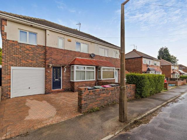 4 bedroom semi detached house for sale