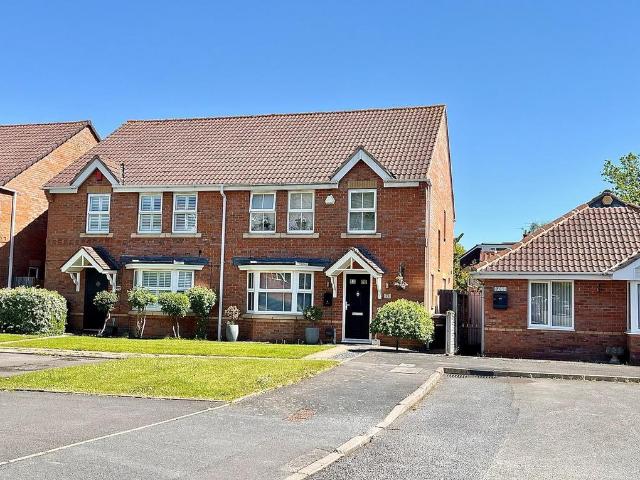 4 bedroom semi detached house for sale