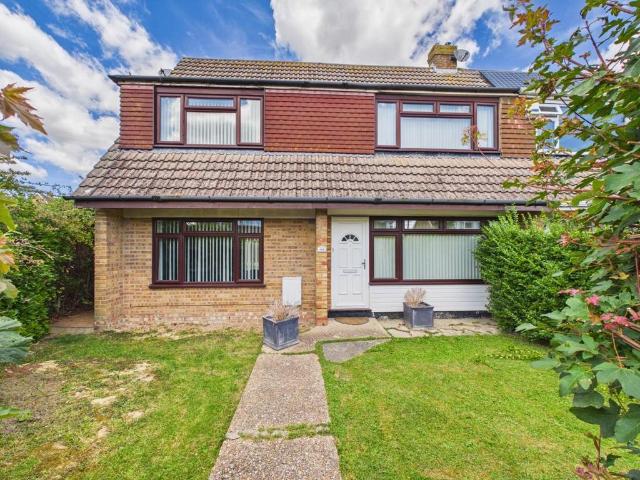 4 bedroom semi detached house for sale