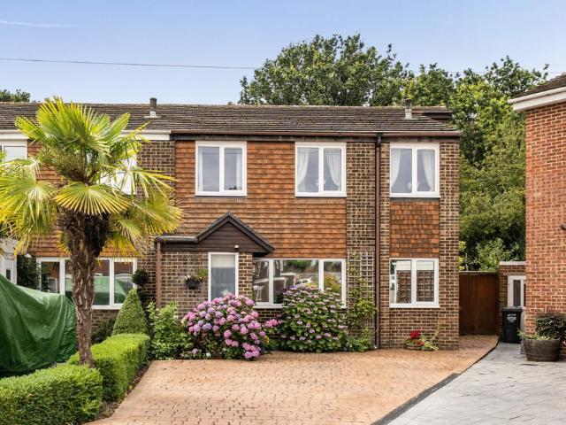 4 bedroom semi detached house for sale