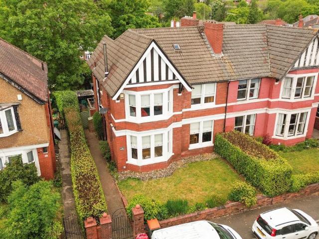 4 bedroom semi detached house for sale