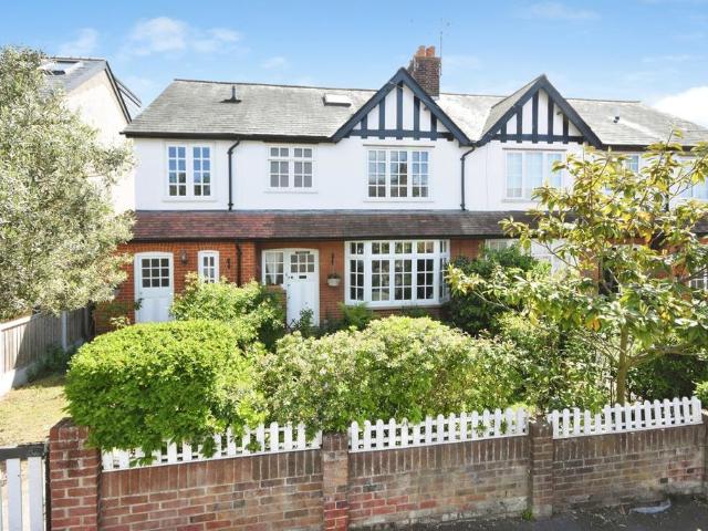 4 bedroom semi detached house for sale