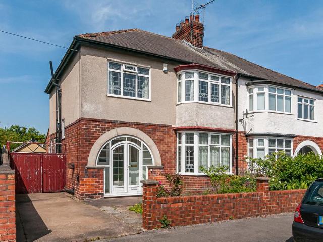 4 bedroom semi detached house for sale