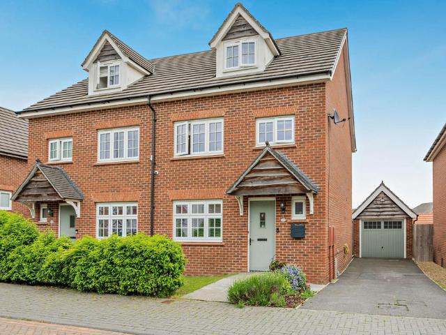 4 bedroom semi detached house for sale