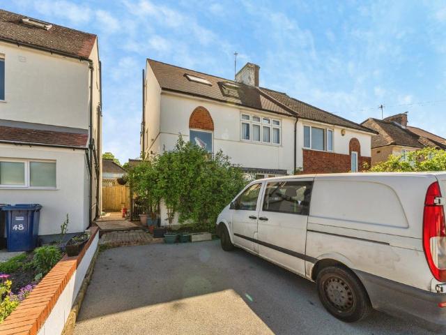 4 bedroom semi detached house for sale
