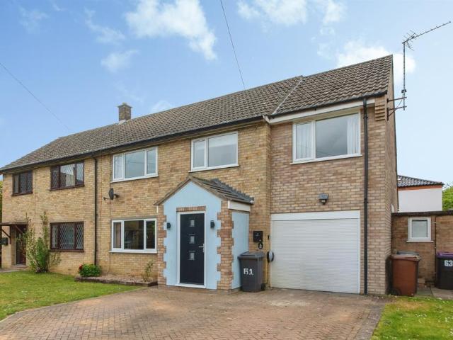 4 bedroom semi detached house for sale