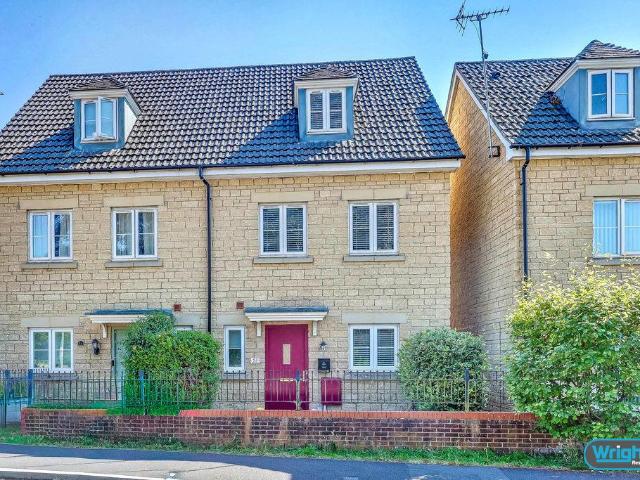 4 bedroom semi detached house for sale