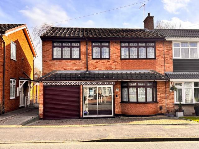 4 bedroom semi detached house for sale