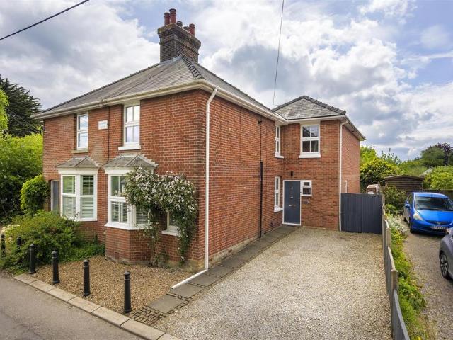 4 bedroom semi detached house for sale