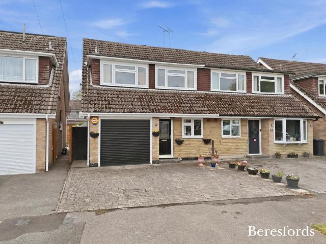 4 bedroom semi detached house for sale