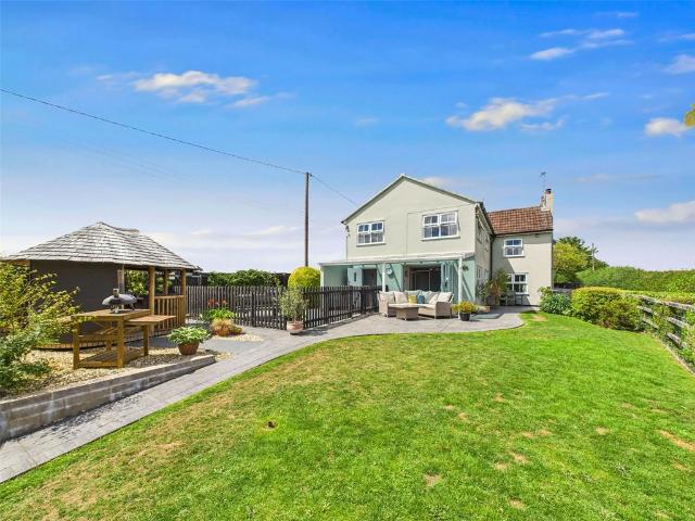 4 bedroom semi detached house for sale