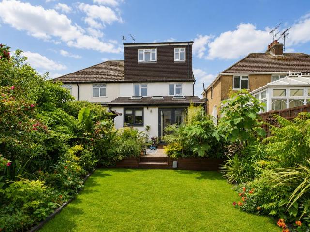 4 bedroom semi detached house for sale
