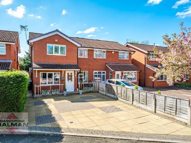 4 bedroom semi detached house for sale