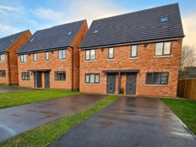 4 bedroom semi detached house for sale