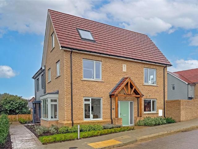 4 bedroom semi detached house for sale
