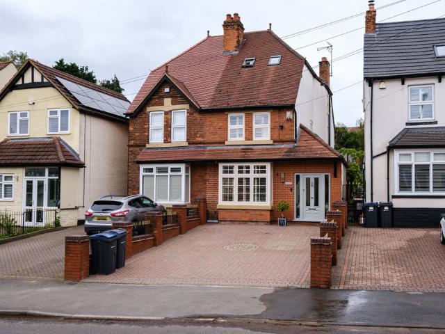 4 bedroom semi detached house for sale