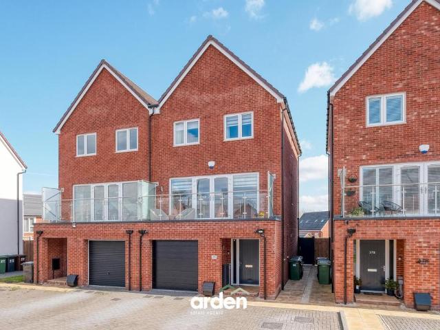 4 bedroom semi detached house for sale