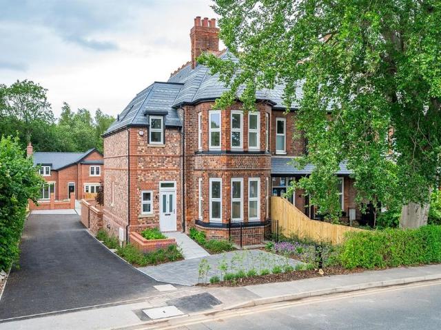 4 bedroom semi detached house for sale