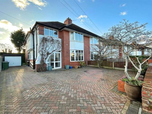 4 bedroom semi detached house for sale