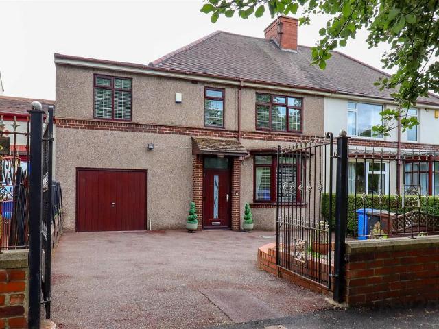 4 bedroom semi detached house for sale