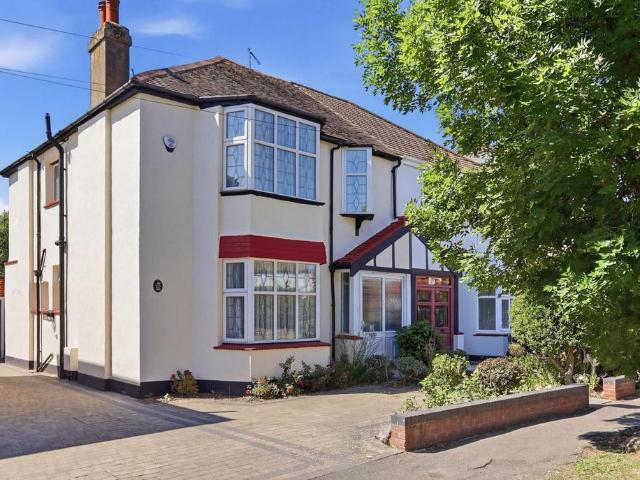 4 bedroom semi detached house for sale