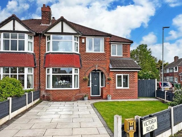 4 bedroom semi detached house for sale