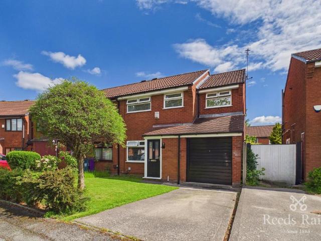 4 bedroom semi detached house for sale