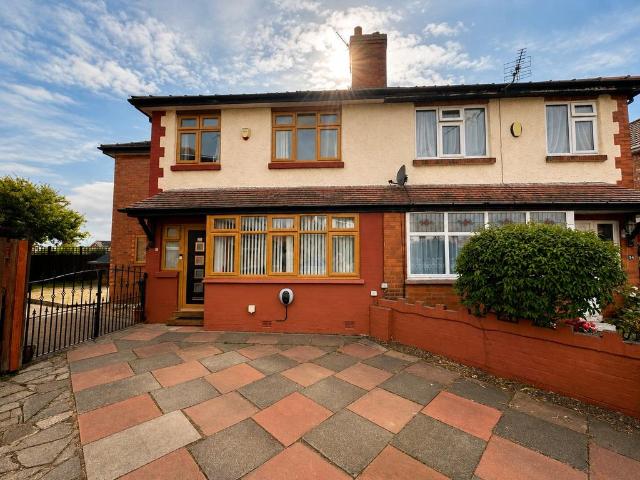 4 bedroom semi detached house for sale