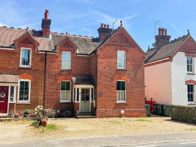 4 bedroom semi detached house for sale