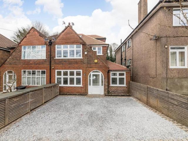 4 bedroom semi detached house for sale