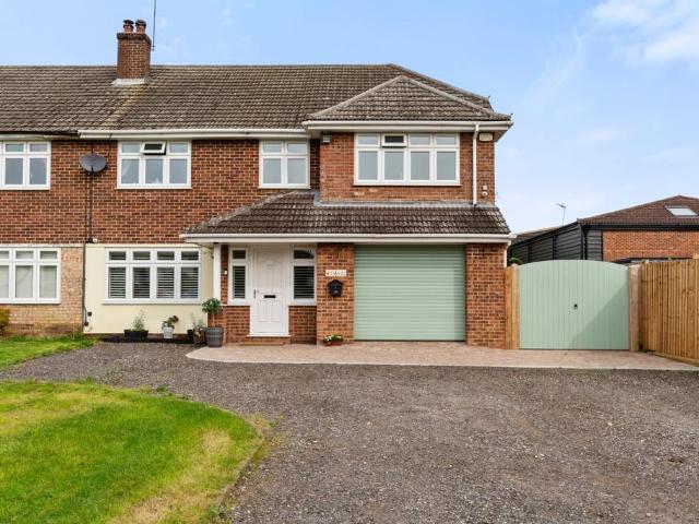 4 bedroom semi detached house for sale