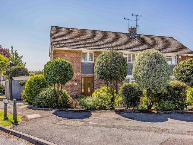 4 bedroom semi detached house for sale