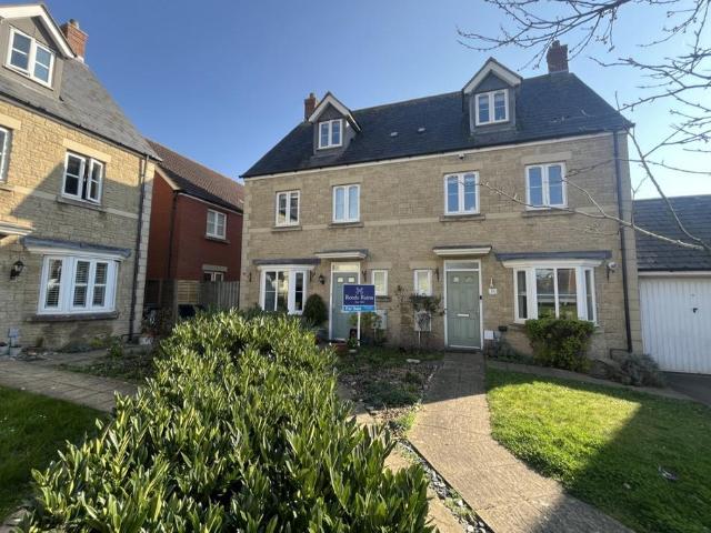 4 bedroom semi detached house for sale