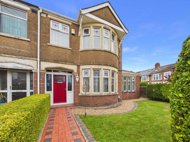 4 bedroom semi detached house for sale