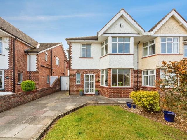 4 bedroom semi detached house for sale